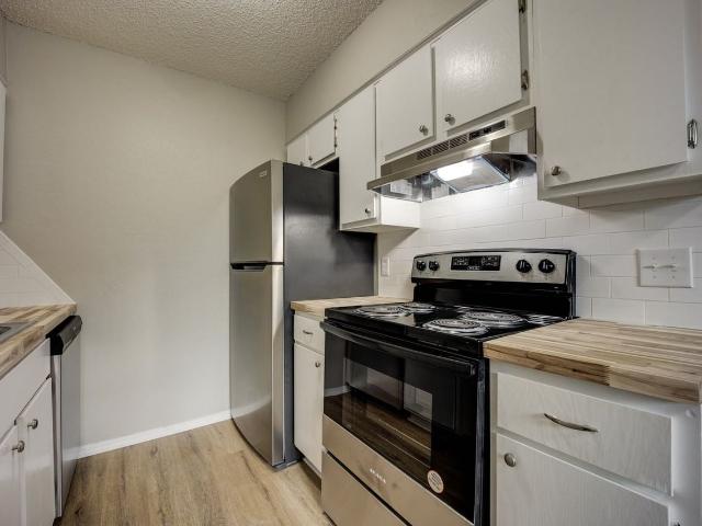 The Cherry Tree: 1 & 2 Bedroom Apartments 1 Bedroom Apartment for Rent at 6505 Fresno St, Fort Smith, AR 72903 Massard