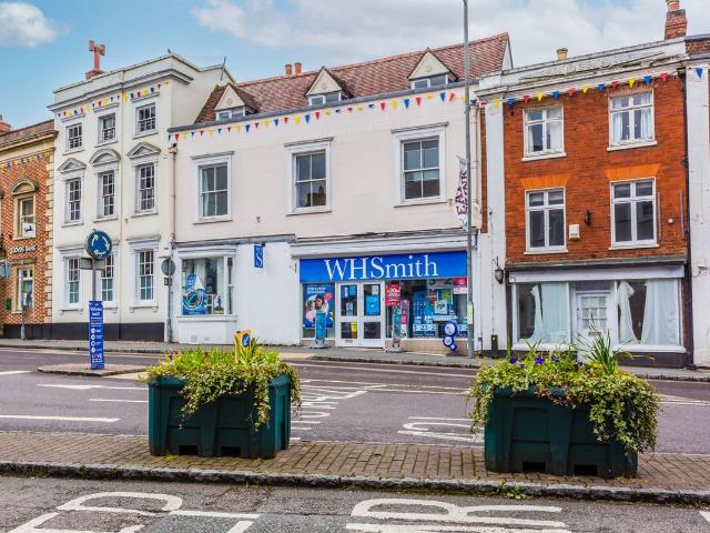 The Chewar, Buckingham MK18, 1 bed flat to rent, £895 pcm | PrimeLocation