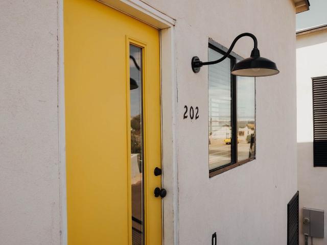 The Chipman Apartments 2 Bedroom Apartment for Rent at 1135 E Chipman Rd, Phoenix, AZ 85040