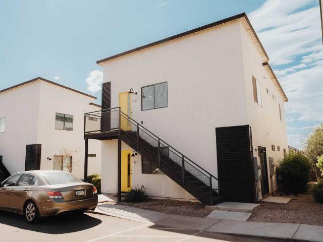 The Chipman Apartments 3 Bedroom Apartment for Rent at 1135 E Chipman Rd, Phoenix, AZ 85040