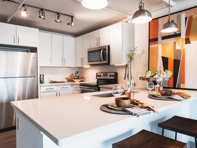 The Citizen Apartments 1 Bedroom Apartment for Rent at 1835 Union Ave, Memphis, TN 38104 Central Gardens