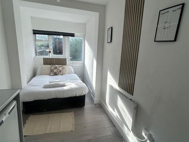 The Circle, London NW2, Studio to rent, £1,440 pcm | PrimeLocation