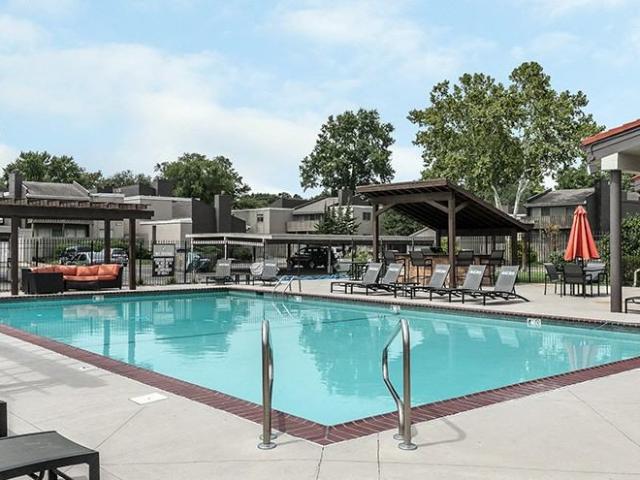 The Club at Indian Creek Apartment Homes 2 Bedroom Apartment for Rent at 10380 Conser St, Overland Park, KS 66212