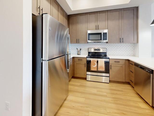 The Club on Pine Island 1 Bedroom Apartment for Rent at 315 Sw Pine Island Rd, Cape Coral, FL 33991 Mariner