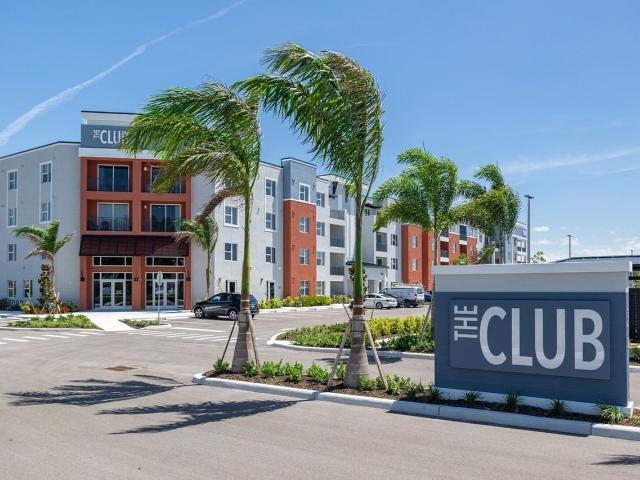 The Club on Pine Island 2 Bedroom Apartment for Rent at 315 Southwest Pine Island Road, Cape Coral, FL 33991 Mariner