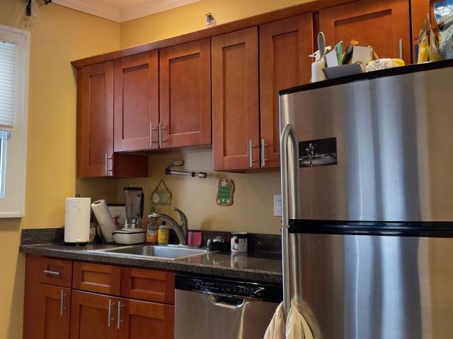 The Clarendon 1 Bedroom Apartment for Rent at 806 Farmington Ave, West Hartford, CT 06119