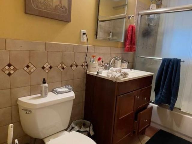 The Clarendon 2 Bedroom Apartment for Rent at 806 Farmington Ave, West Hartford, CT 06119