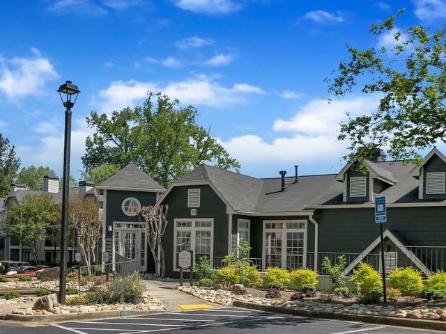 The Clarion Apartments 1 Bedroom Apartment for Rent at 10 Rimington Ln, Decatur, GA 30030
