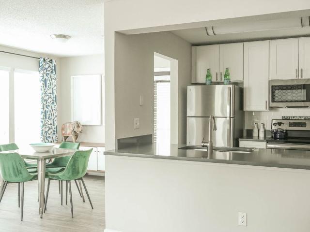 The Clarion Apartments 2 Bedroom Apartment for Rent at 10 Rimington Ln, Decatur, GA 30030