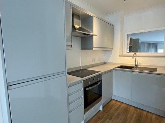 The Cloisters, Dartford DA1, 1 bed flat to rent, £1,295 pcm | PrimeLocation