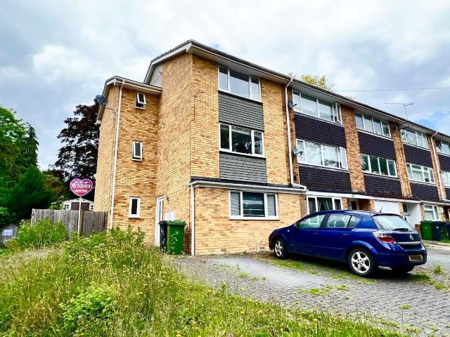 The Cloisters, Frimley, Camberley, Surrey GU16, 4 bed end terrace house to rent, £2,000 pcm | PrimeLocation