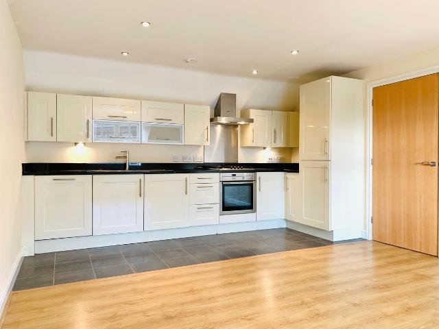 The Cloisters, Lincoln LN2, 1 bed flat to rent, £900 pcm | PrimeLocation