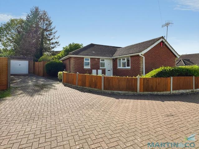 The Close, Cockering Road, Canterbury CT1, 2 bed detached bungalow to rent, £1,600 pcm | PrimeLocation