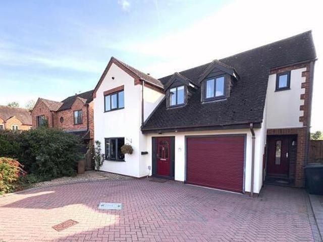 The Close, Cleeve Prior, 4 Bedroom Detached