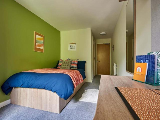 The Close, Bristol Road, Selly Oak, Birmingham B29, 1 bed flat to rent, £862 pcm | PrimeLocation