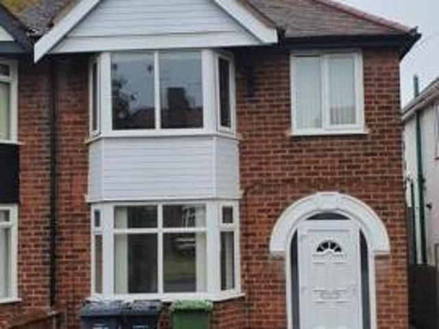The Close, Leamington Spa, 4 Bedroom Semi detached