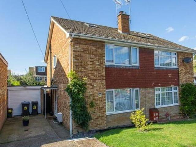 The Close, Lydden, 3 Bedroom Semi detached