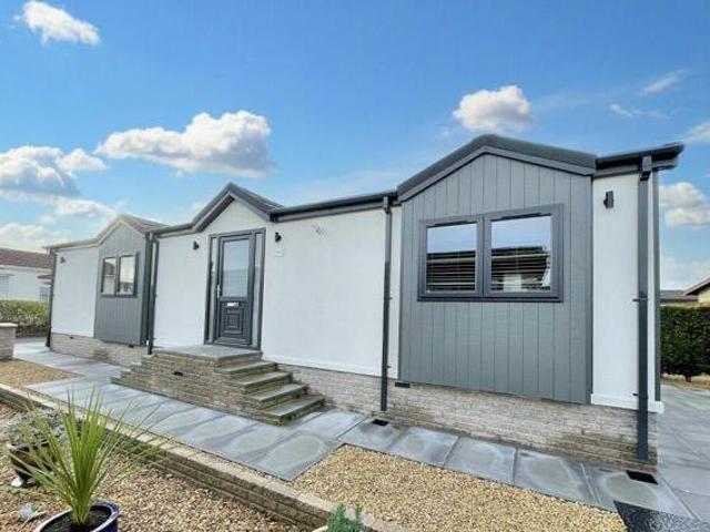 The Close, Wyre Vale Park, 2 Bedroom Park