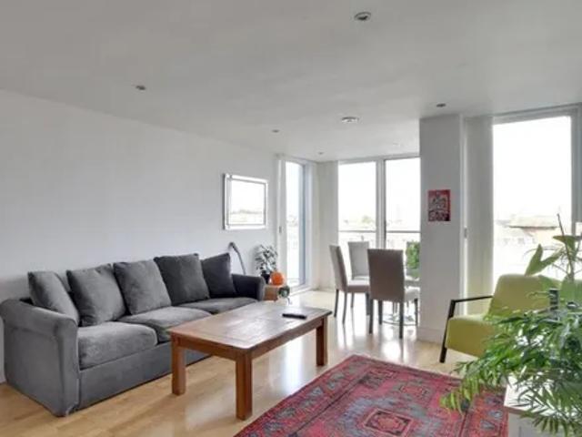 The Crescent, 2 Brookmill Road, London, SE8 4HJ, United Kingdom | 2 bed apartment for rent #138694819 | Rentberry