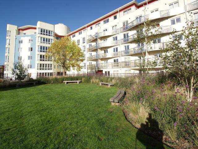 The Crescent, Hannover Quay, Harbouside, Bristol BS1, 1 bed flat to rent, £1,475 pcm | PrimeLocation