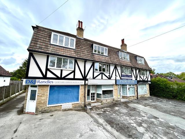 The Crescent, Leeds LS16, 3 bed flat to rent, £1,000 pcm | PrimeLocation
