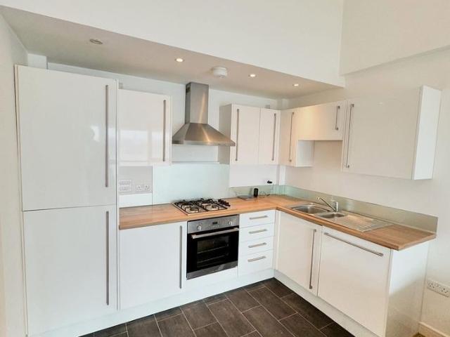 The Crescent, Plymouth PL1, 1 bed flat to rent, £750 pcm | PrimeLocation