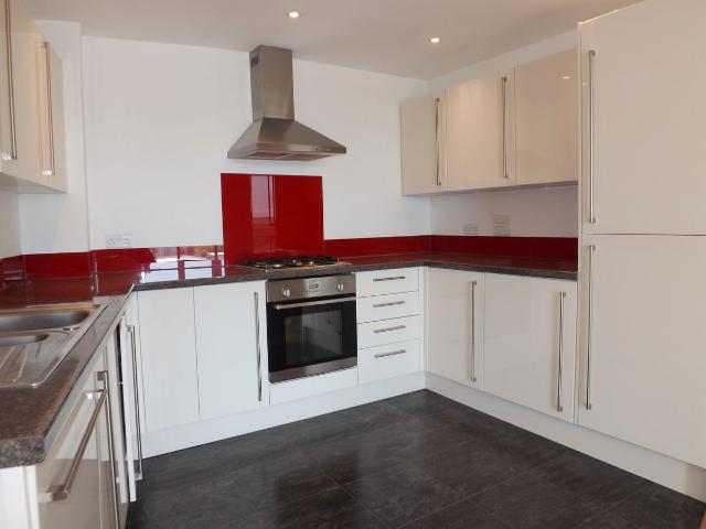The Crescent, Plymouth PL1, 1 bed flat to rent, £850 pcm | PrimeLocation