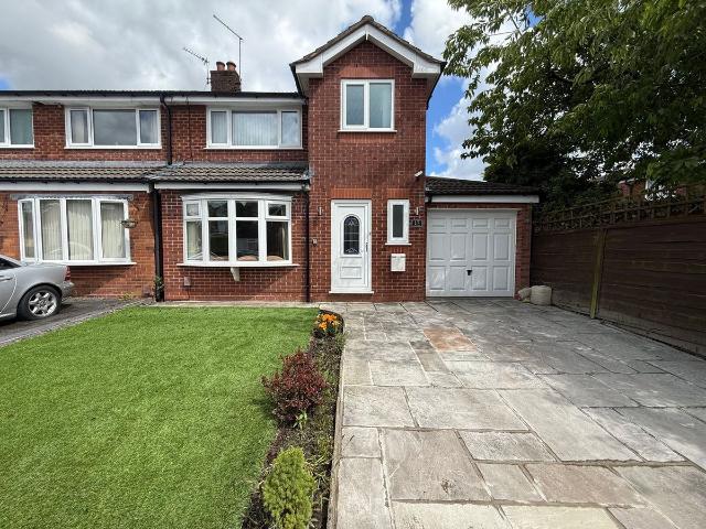 The Crescent, Radcliffe, Manchester M26, Property to rent, £1,300 pcm | PrimeLocation