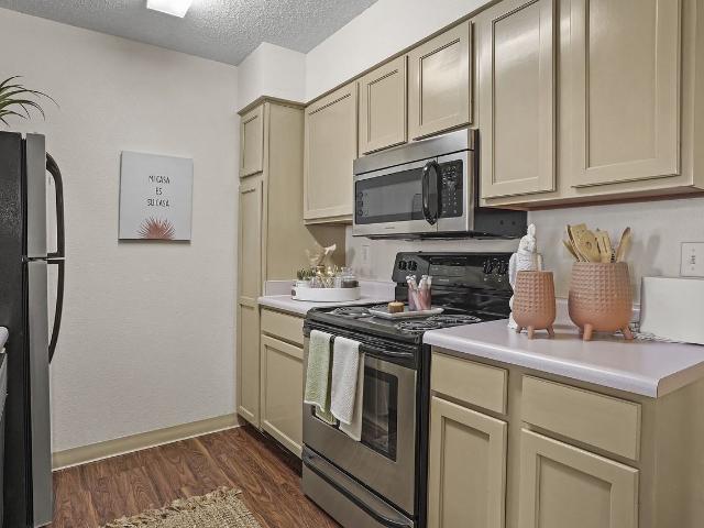 The Crest 2 Bedroom Apartment for Rent at 345 Shadow Mountain Dr, El Paso, TX 79912 Lambka Park