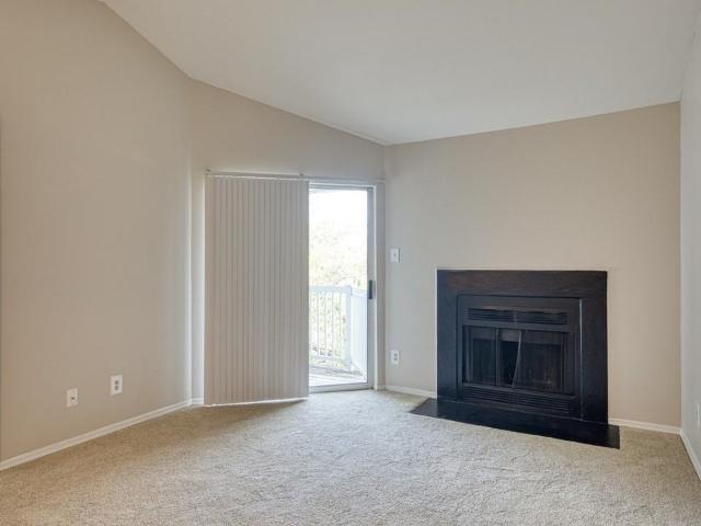 The Crest on Hampton Hollow 2 Bedroom Apartment for Rent at 3408 Hampton Hollow Dr, Fairland, MD 20904 Fairland