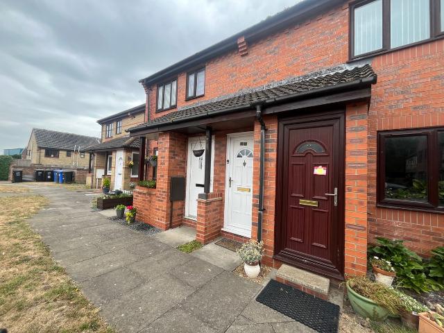 The Croft, Lowestoft NR32, 1 bed property to rent, £700 pcm | PrimeLocation