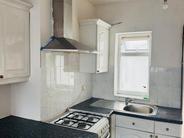 The Croft, Wembley HA0, 1 bed flat to rent, £1,500 pcm | PrimeLocation