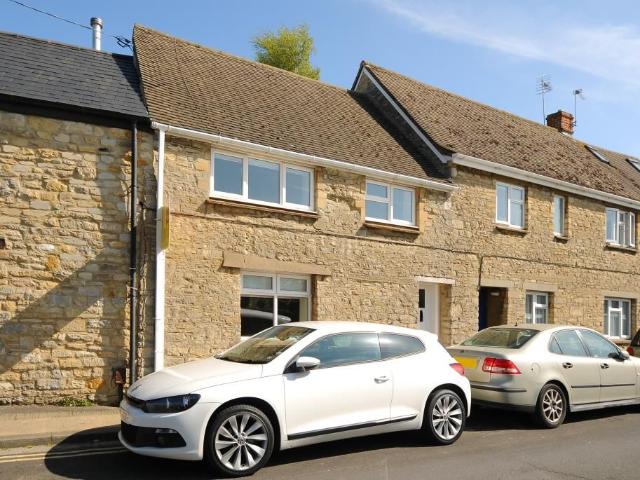 The Crofts, Witney OX28, 2 bed cottage to rent, £1,350 pcm | PrimeLocation