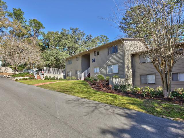 The Crossing at 2600 1 Bedroom Apartment for Rent at 2600 Miccosukee Rd, Tallahassee, FL 32308 Melody Hills