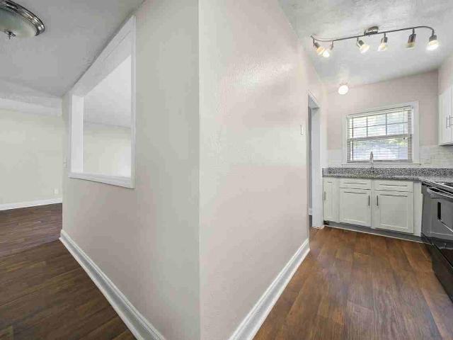 The Crossing at Henderson Mill Apartment Homes 3 Bedroom Apartment for Rent at 3386 Lansbury Village Dr, Chamblee, GA 30341