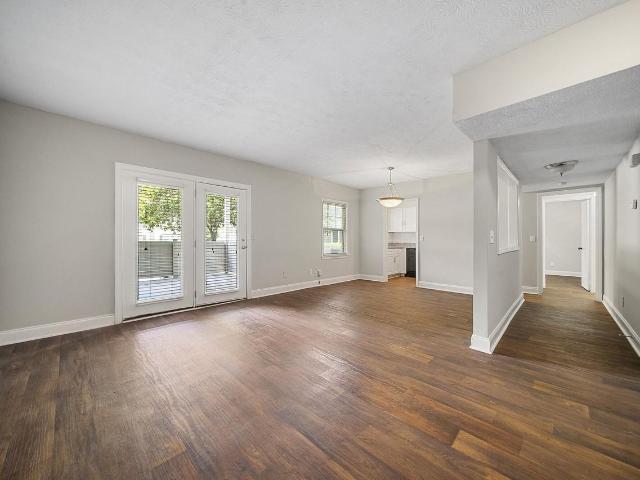 The Crossing at Henderson Mill Apartment Homes 4 Bedroom Apartment for Rent at 3386 Lansbury Village Dr, Chamblee, GA 30341