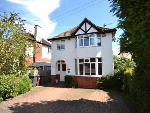 The Crosspath, Radlett, Hertfordshire WD7, 3 bed detached house to rent, £3,300 pcm | PrimeLocation