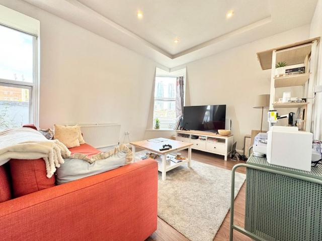 The Cut SE1, 1 bed flat to rent, £2,300 pcm | PrimeLocation
