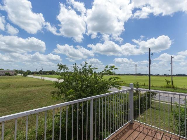 The Curve 2 Bedroom Apartment for Rent at 705 River Rd, San Marcos, TX 78666 Blanco Gardens