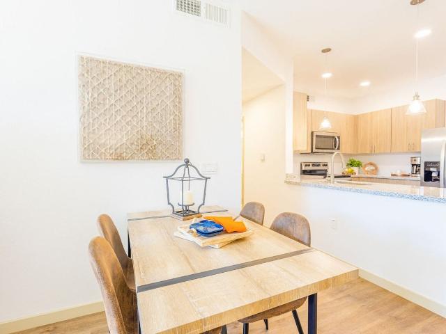The Curve at Gilbert 3 Bedroom Apartment for Rent at 445 E Germann Rd, Gilbert, AZ 85297