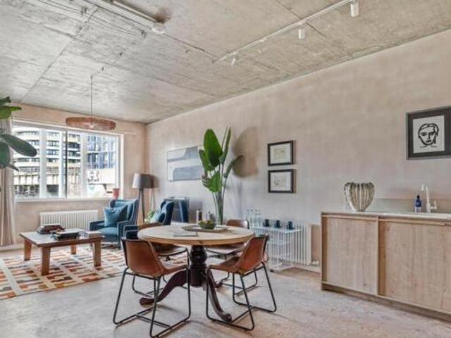The Curve, Bard Road, 2 Bedroom Flat