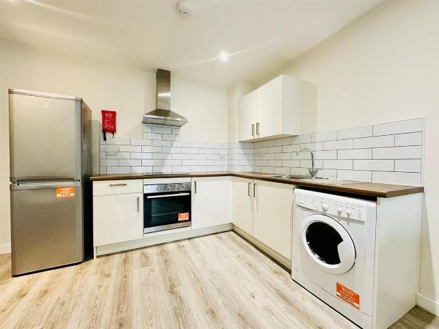 The Curve, Nottingham NG7, 2 bed shared accommodation to rent, £1,430 pcm | PrimeLocation
