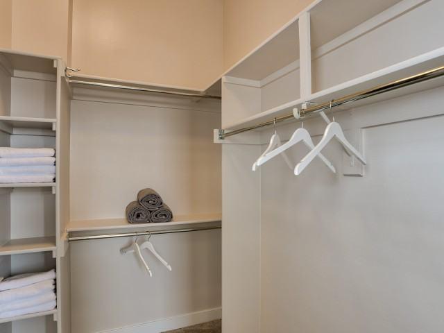 The Amelia 1 Bedroom Apartment for Rent at 816 N Oakland St, Arlington, VA 22203 Ballston Virginia Square