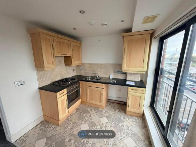 The Anchorage, Southport PR8, 2 bed flat to rent, £895 pcm | PrimeLocation