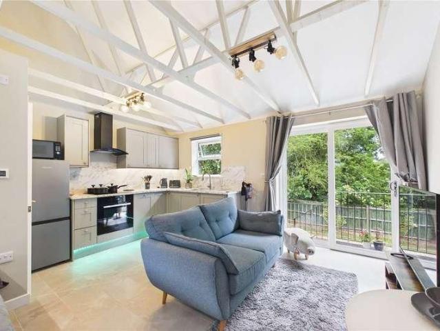 The Annexe, Clay Close, Tilehurst, Reading, RG31