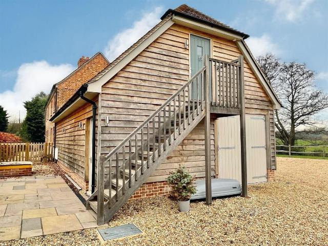 The Annexe, Stream Cottage, Isington Road, Isington, Alton GU34, 1 bed flat to rent, £1,350 pcm | PrimeLocation