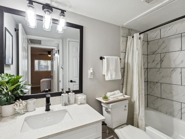 The Ace Apartments 2 Bedroom Apartment for Rent at 8175 Meadow Rd, Dallas, TX 75231