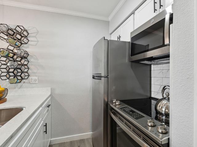 The Ace Apartments 2 Bedroom Apartment for Rent at 8175 Meadow Rd, Dallas, TX 75231
