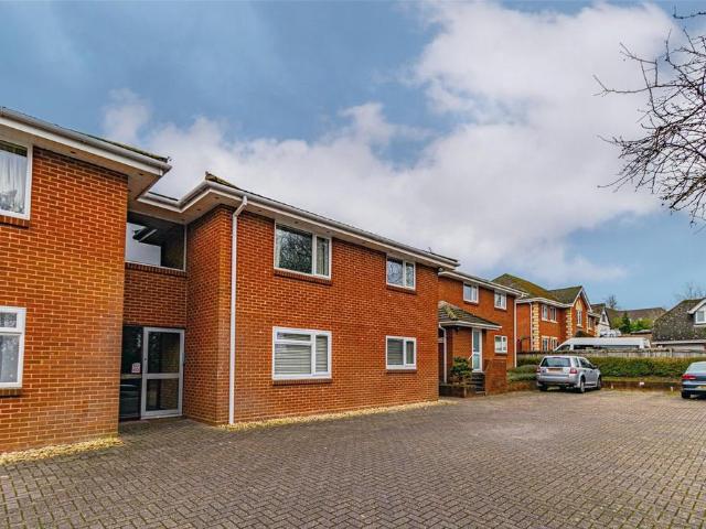 The Acorns, Old Town SN3 1 bed apartment to rent £1,150 pcm £265 pw