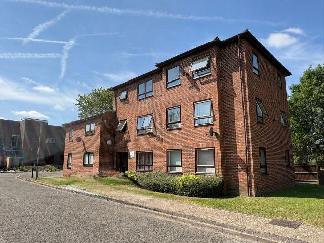 The Acre, Marlow, Buckinghamshire SL7, 2 bed flat to rent, £1,595 pcm | PrimeLocation